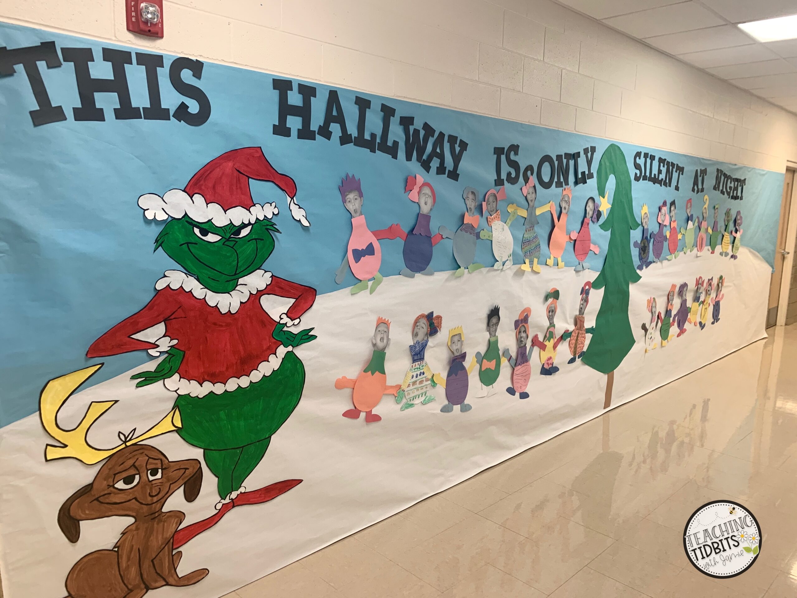 Check Out These Christmas Classroom Decorations - Teacher's Brain